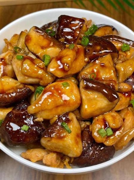 鸡腿菇怎么炒好吃_鸡腿菇最简单的家常做法-第2张图片-山城妙识