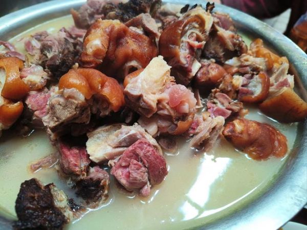 腊猪蹄怎么做好吃_腊猪蹄的做法大全-第3张图片-山城妙识