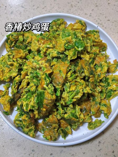 香椿炒鸡蛋怎么做好吃_香椿炒鸡蛋图片大全-第2张图片-山城妙识