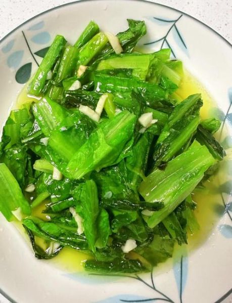 蚝油油麦菜怎么炒好吃_蚝油油麦菜用焯水吗-第2张图片-山城妙识