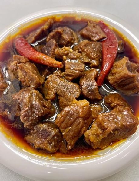 红烧牛肉怎么做好吃又嫩_家常红烧牛肉最正宗做法-第1张图片-山城妙识