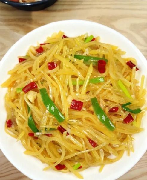 麻辣土豆丝怎么做_土豆丝怎样炒才脆-第1张图片-山城妙识