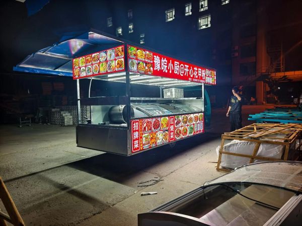 街边小吃车赚钱吗_如何选位置-第1张图片-山城妙识 街边小吃车赚钱吗_如何选位置-第1张图片-山城妙识