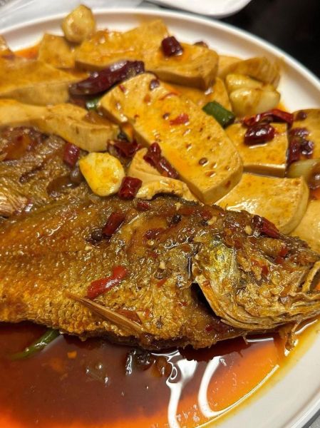 豆腐烧黄鱼怎么做_豆腐烧黄鱼的家常做法-第2张图片-山城妙识 豆腐烧黄鱼怎么做_豆腐烧黄鱼的家常做法-第2张图片-山城妙识