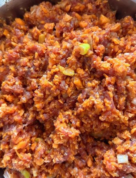 牛肉胡萝卜饺子怎么调馅好吃_牛肉胡萝卜饺子热量高吗-第1张图片-山城妙识