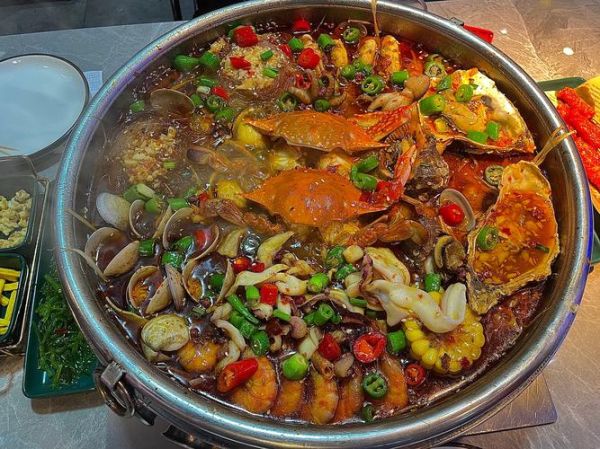 麻辣海鲜锅怎么做_麻辣海鲜锅做法大全-第2张图片-山城妙识 麻辣海鲜锅怎么做_麻辣海鲜锅做法大全-第2张图片-山城妙识