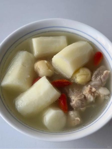 山药排骨汤怎么炖好喝又营养_山药排骨汤炖多久最香-第1张图片-山城妙识
