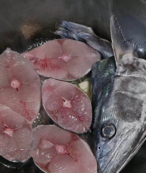 鲅鱼水饺怎么调馅_鲅鱼水饺做法视频-第1张图片-山城妙识