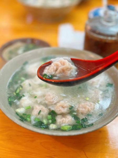 清汤馄饨汤怎么做才鲜_汤底不浑的秘诀-第1张图片-山城妙识