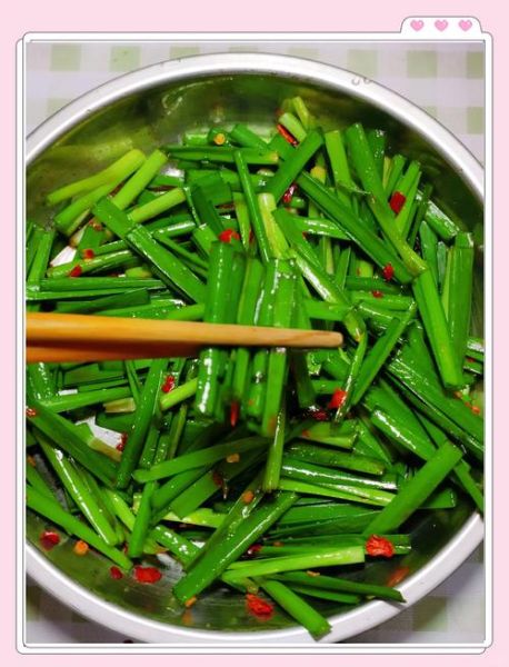 清炒韭菜怎么炒好吃_清炒韭菜的做法大全-第2张图片-山城妙识