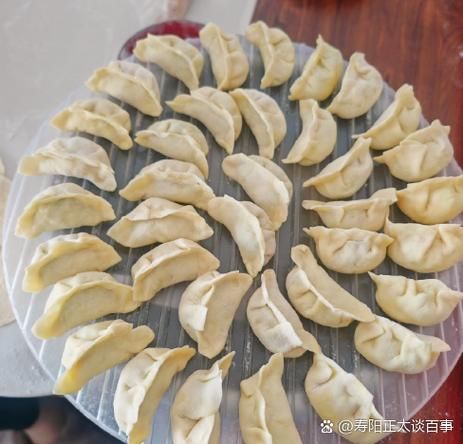 年夜饭饺子的寓意是什么_包饺子有什么讲究-第1张图片-山城妙识
