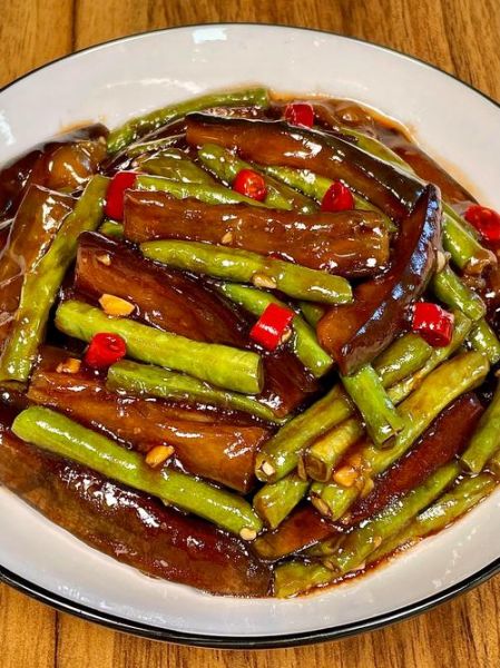 豇豆茄子煲怎么做_豇豆茄子煲家常做法-第1张图片-山城妙识 豇豆茄子煲怎么做_豇豆茄子煲家常做法-第1张图片-山城妙识