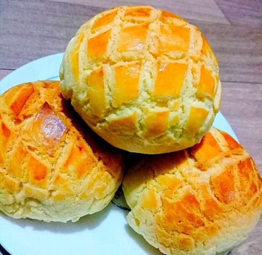 菠萝包怎么做_菠萝包为什么表面金黄酥脆-第1张图片-山城妙识