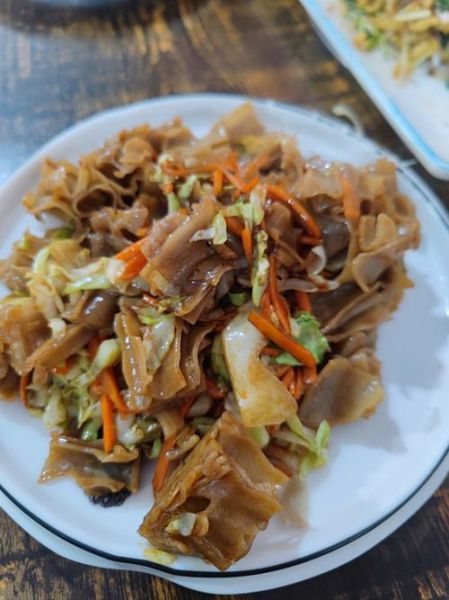 莜面栲栳栳怎么炒_莜面栲栳栳炒之前要不要蒸-第1张图片-山城妙识 莜面栲栳栳怎么炒_莜面栲栳栳炒之前要不要蒸-第1张图片-山城妙识
