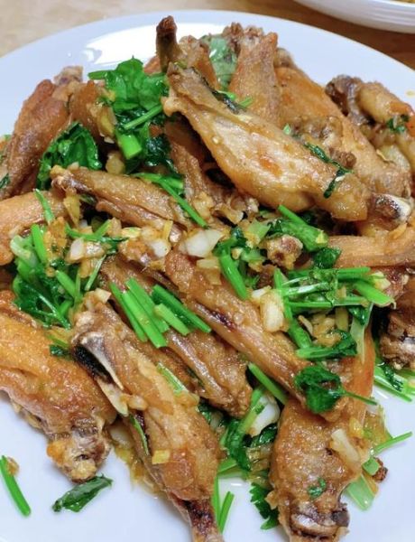 家常爆炒鸡翅怎么做_鸡翅怎么炒才入味-第1张图片-山城妙识