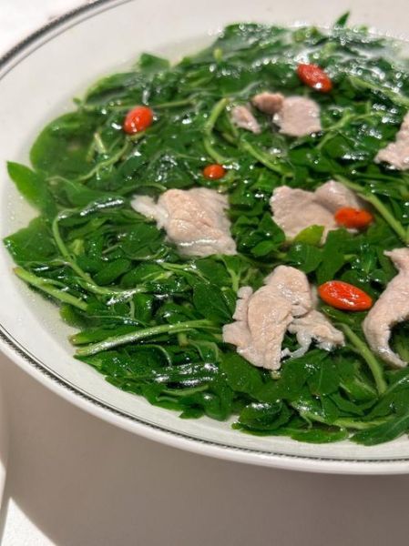 上汤皇帝菜怎么做_皇帝菜和茼蒿的区别-第1张图片-山城妙识