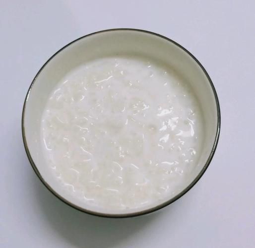 牛奶粥的功效与作用_牛奶粥怎么做才养胃-第1张图片-山城妙识 牛奶粥的功效与作用_牛奶粥怎么做才养胃-第1张图片-山城妙识