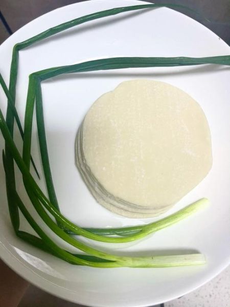 饺子皮葱油饼怎么做_为什么用饺子皮更酥脆-第2张图片-山城妙识
