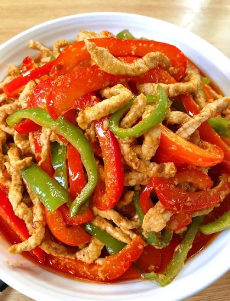 青辣椒炒肉怎么做_青辣椒炒肉用什么肉最好-第1张图片-山城妙识 青辣椒炒肉怎么做_青辣椒炒肉用什么肉最好-第1张图片-山城妙识