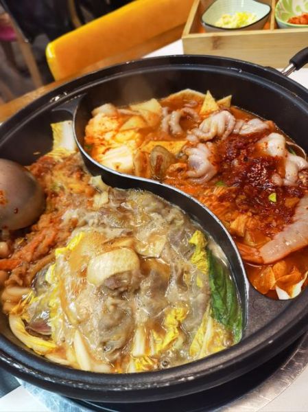 韩式部队火锅食材有哪些_怎么做才正宗-第2张图片-山城妙识