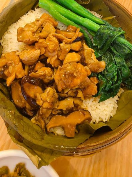鸡肉焖饭怎么做_鸡肉焖饭用什么锅最好-第1张图片-山城妙识 鸡肉焖饭怎么做_鸡肉焖饭用什么锅最好-第1张图片-山城妙识
