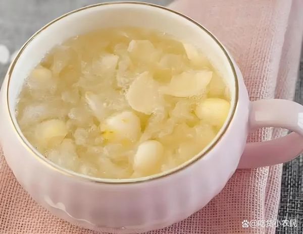 银耳莲子羹怎么做_新鲜银耳莲子羹做法-第2张图片-山城妙识