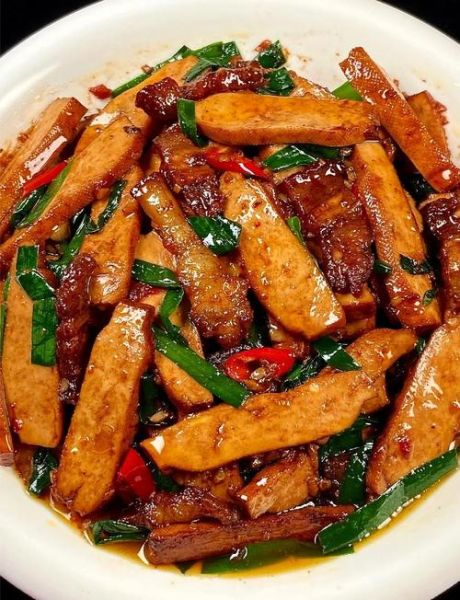 小炒香干怎么做_香干炒什么配菜最下饭-第1张图片-山城妙识