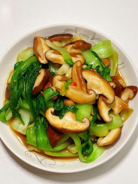 香菇油菜怎么炒好吃_家常香菇油菜的做法大全-第2张图片-山城妙识