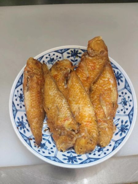 小海鱼怎么做好吃_小海鱼的家常做法-第2张图片-山城妙识