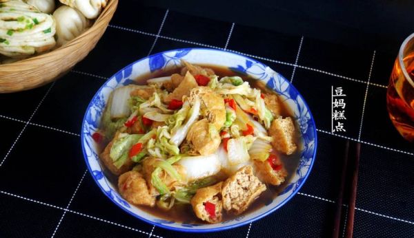 油豆腐炒白菜怎么做_油豆腐炒白菜用焯水吗-第1张图片-山城妙识