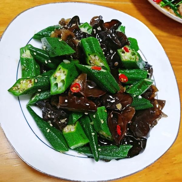 木耳凉拌怎么做好吃_木耳凉拌的做法大全-第2张图片-山城妙识