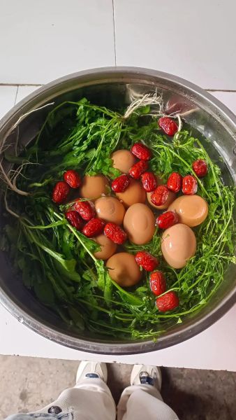 荠荠菜炖鸡蛋怎么做_荠荠菜炖鸡蛋的功效-第2张图片-山城妙识