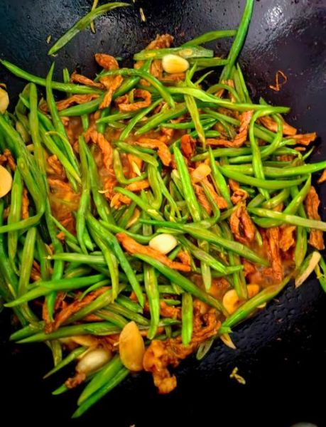 芸豆丝炒肉怎么炒好吃_芸豆丝炒肉用焯水吗-第1张图片-山城妙识