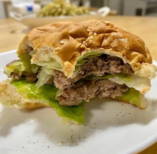 美式牛肉汉堡肉饼怎么做_汉堡肉饼为什么总是散开-第3张图片-山城妙识