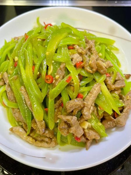 莴笋丝炒肉怎么炒才脆_莴笋丝炒肉要不要焯水-第1张图片-山城妙识
