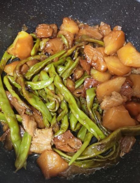 豆角炖土豆炖多长时间_豆角炖土豆软烂不糊技巧-第1张图片-山城妙识