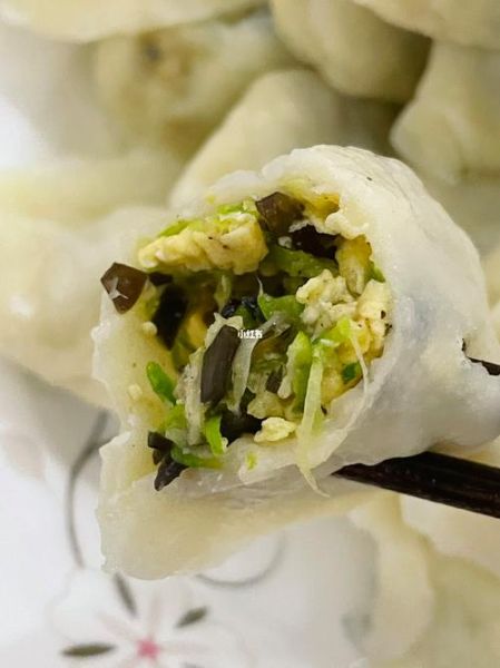 茼蒿鸡蛋饺子怎么调馅_茼蒿鸡蛋饺子好吃吗-第2张图片-山城妙识