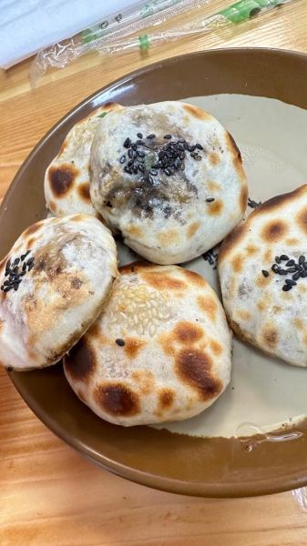 烤饼怎么烤才松软_烧烤摊烤饼做法窍门-第2张图片-山城妙识