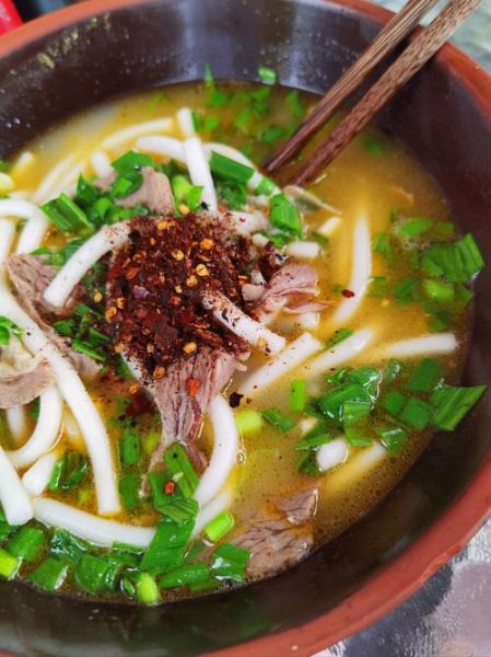 羊肉粉配料有哪些_正宗贵州羊肉粉怎么选料-第3张图片-山城妙识
