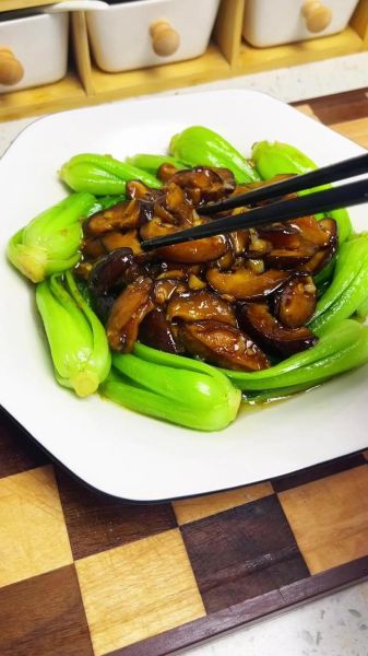 香菇青菜的营养价值_香菇青菜的功效与作用-第1张图片-山城妙识