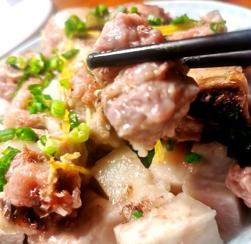 芋头蒸排骨怎么做_蒸多久才入味-第2张图片-山城妙识