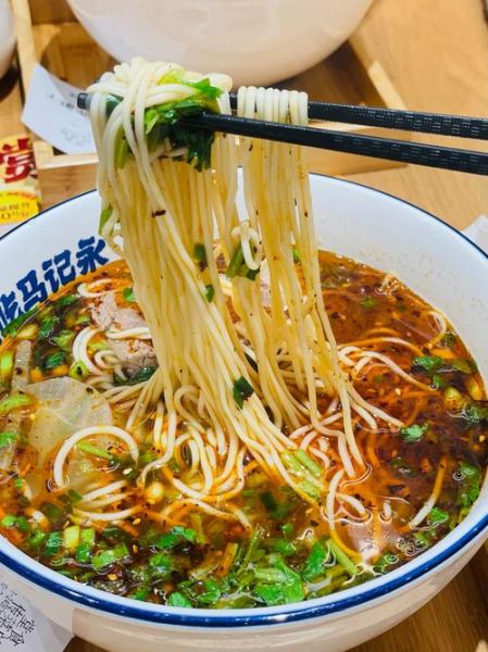 牛肉面哪个牌子好吃_牛肉面热量高吗-第2张图片-山城妙识