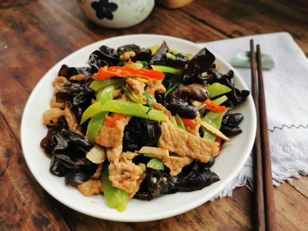 黑木耳炒肉片怎么做_黑木耳炒肉片的家常做法-第3张图片-山城妙识
