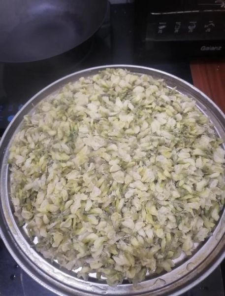 红洋槐花能吃吗_红槐花怎么吃才安全-第2张图片-山城妙识 红洋槐花能吃吗_红槐花怎么吃才安全-第2张图片-山城妙识