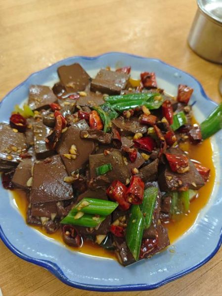 吃羊血的禁忌_哪些人不能吃羊血-第1张图片-山城妙识 吃羊血的禁忌_哪些人不能吃羊血-第1张图片-山城妙识