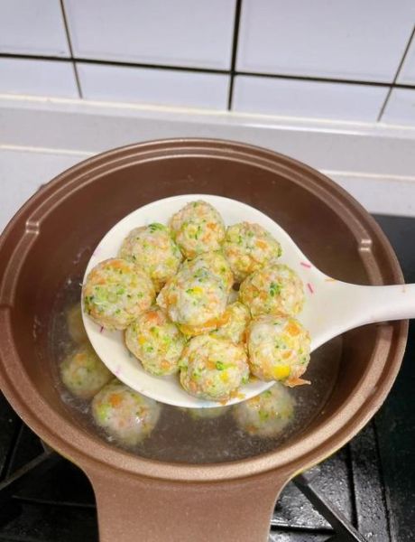 虾丸子怎样做到又嫩又滑_虾丸子嫩滑秘诀-第2张图片-山城妙识 虾丸子怎样做到又嫩又滑_虾丸子嫩滑秘诀-第2张图片-山城妙识