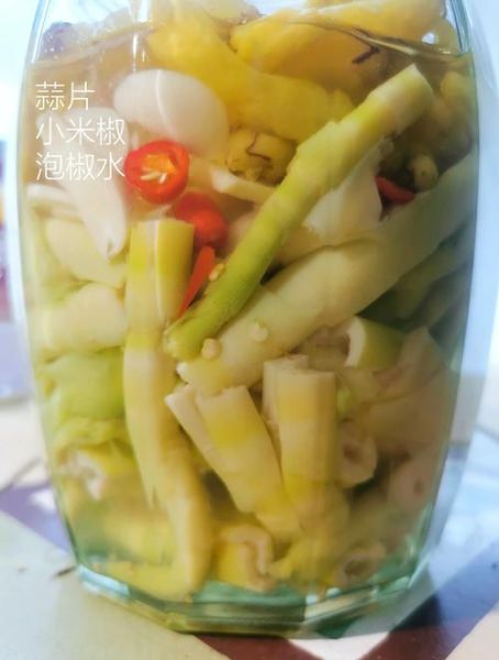 野山椒泡竹笋怎么做_野山椒泡竹笋的正宗做法-第3张图片-山城妙识