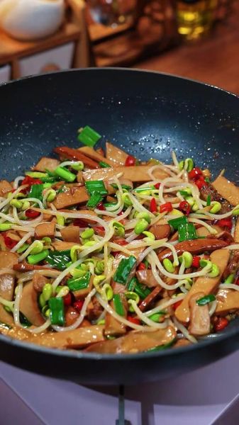 鸡蛋干配什么菜炒好吃_鸡蛋干炒什么最下饭-第3张图片-山城妙识 鸡蛋干配什么菜炒好吃_鸡蛋干炒什么最下饭-第3张图片-山城妙识