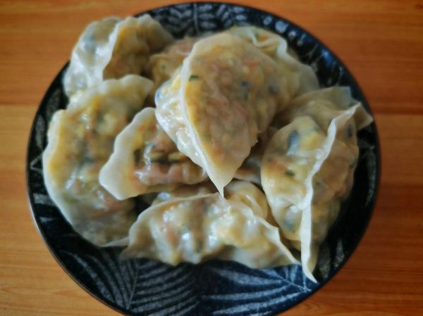 西葫芦蒸饺馅怎么做_西葫芦蒸饺馅怎么调好吃-第3张图片-山城妙识