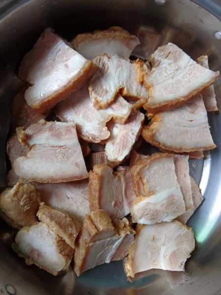 农村扣肉最简单的做法_扣肉怎么做不腻-第1张图片-山城妙识 农村扣肉最简单的做法_扣肉怎么做不腻-第1张图片-山城妙识
